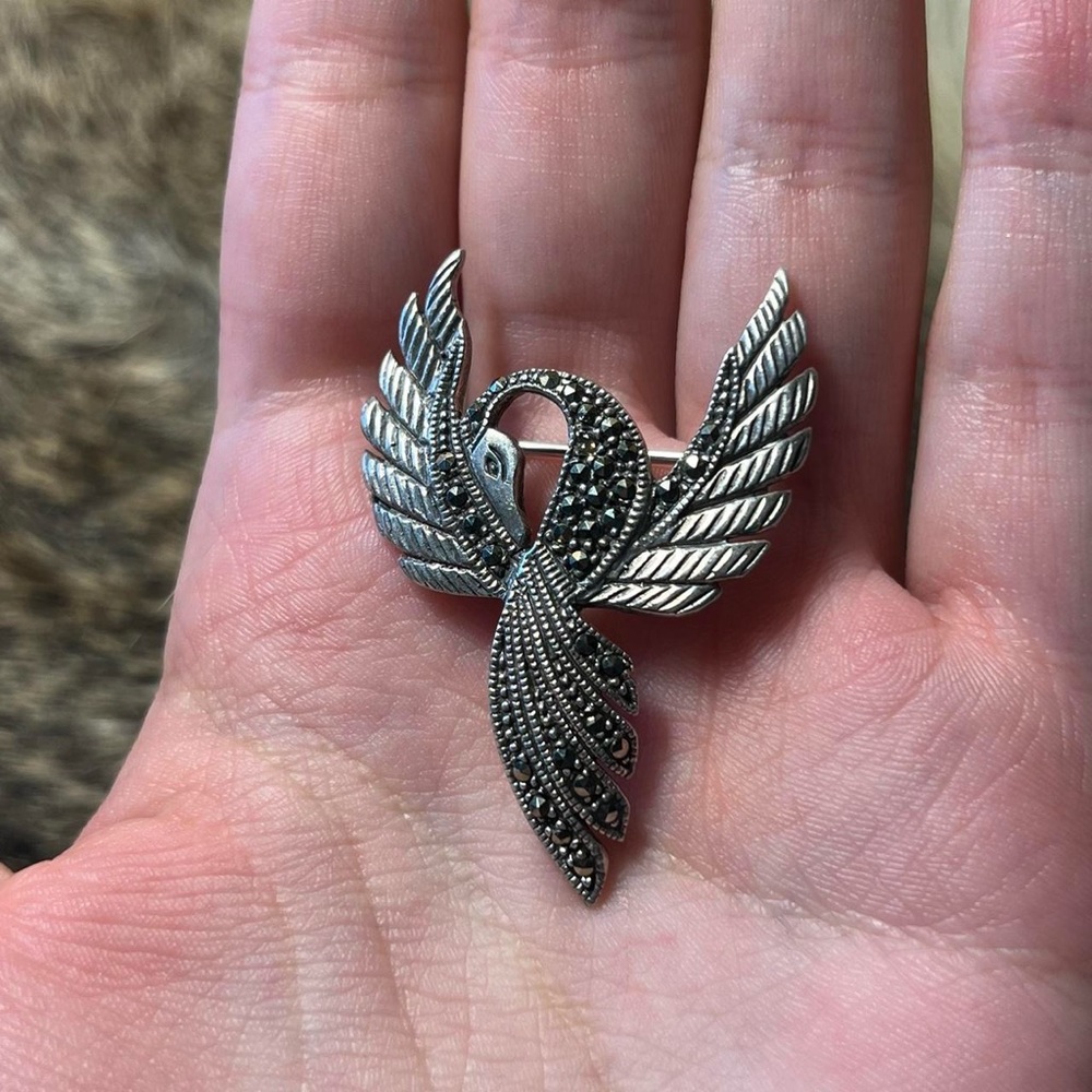 Vintage Sterling Silver Swan/Phoenix Marcasite Brooch - Gem